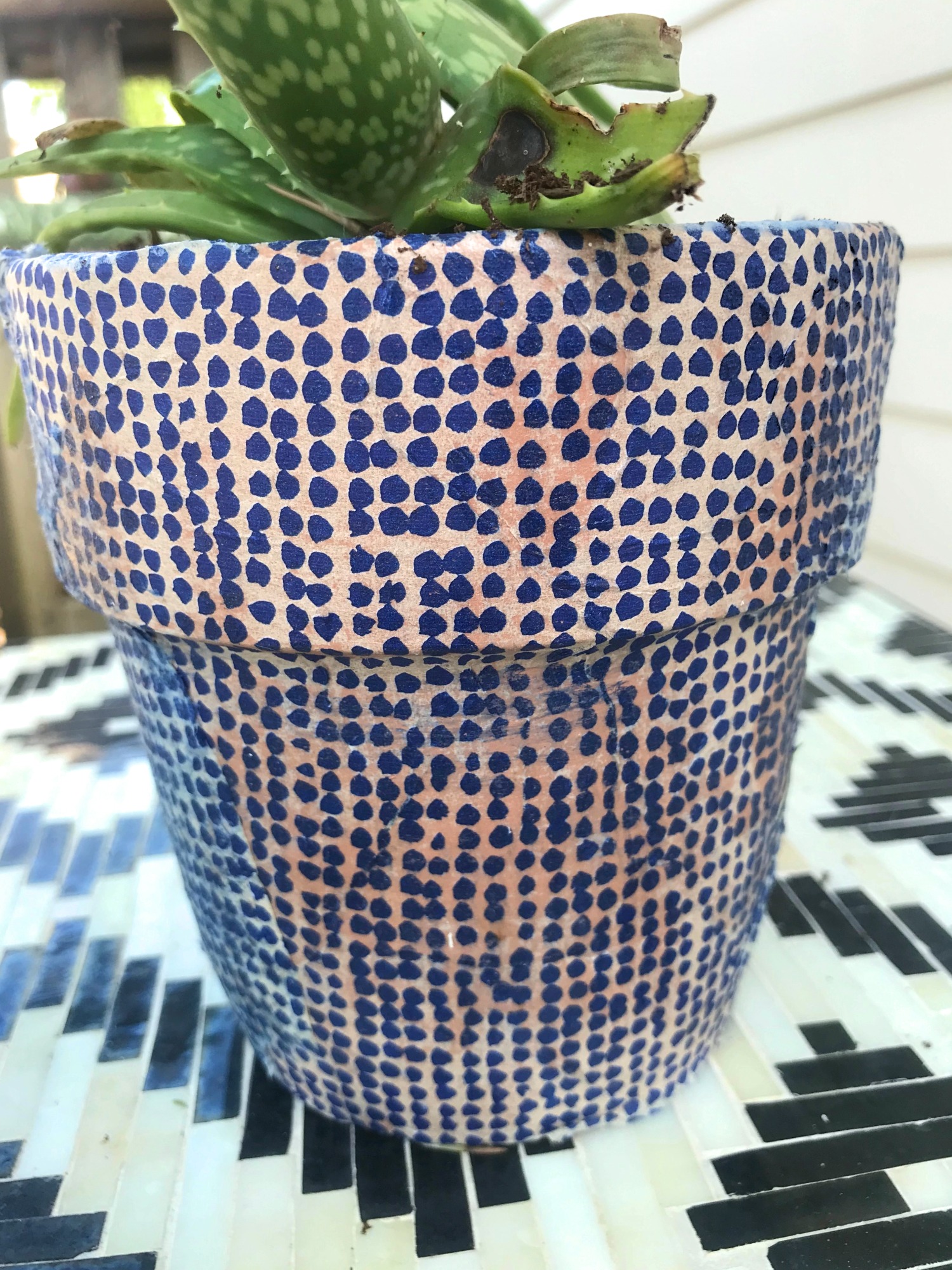 Give New Life to an Old Terra Cotta Pot With a Custom Pattern Update ...
