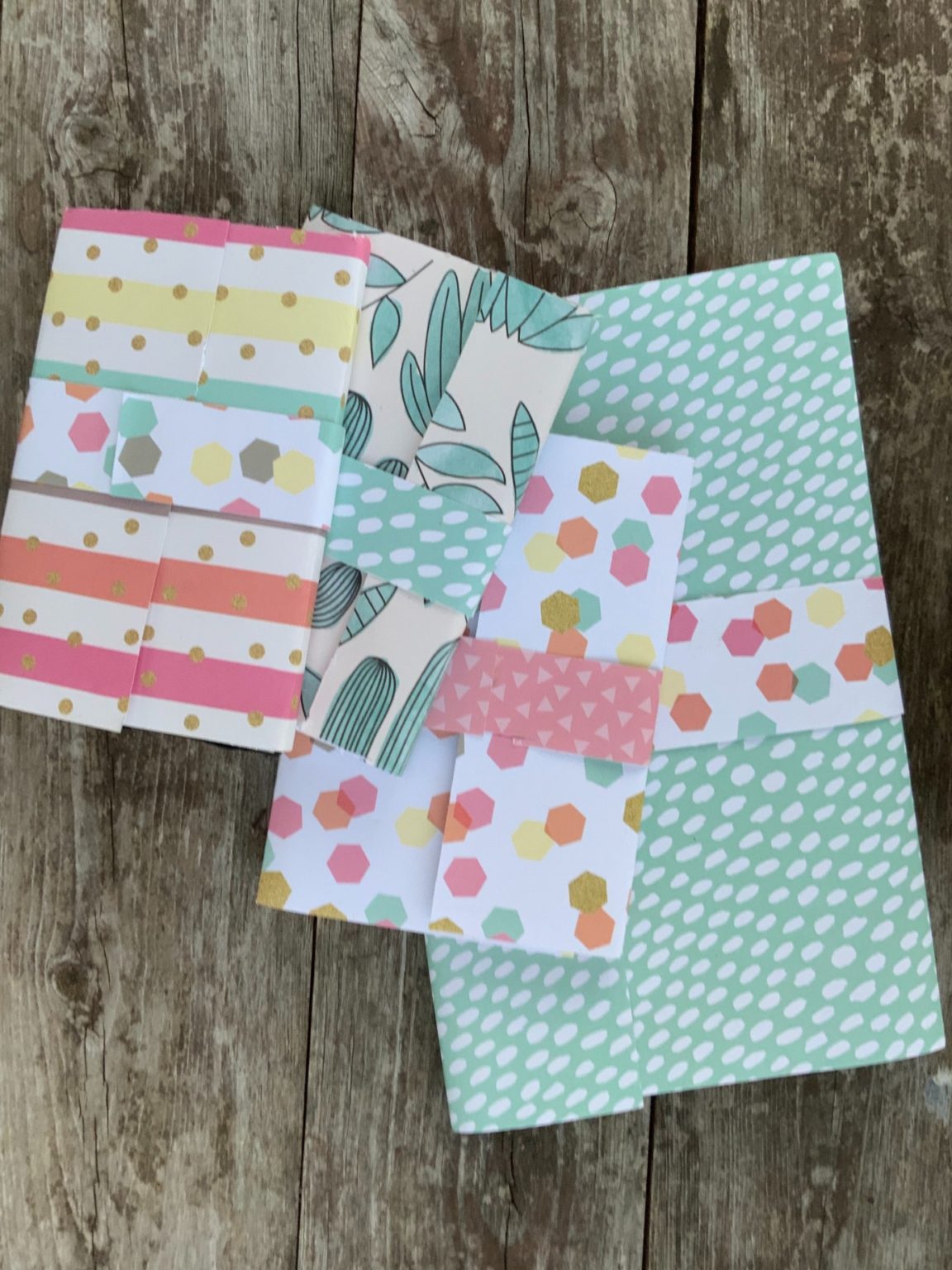 Make a Spring Notebook Wallet for Under $1 - Sudden Shake Up